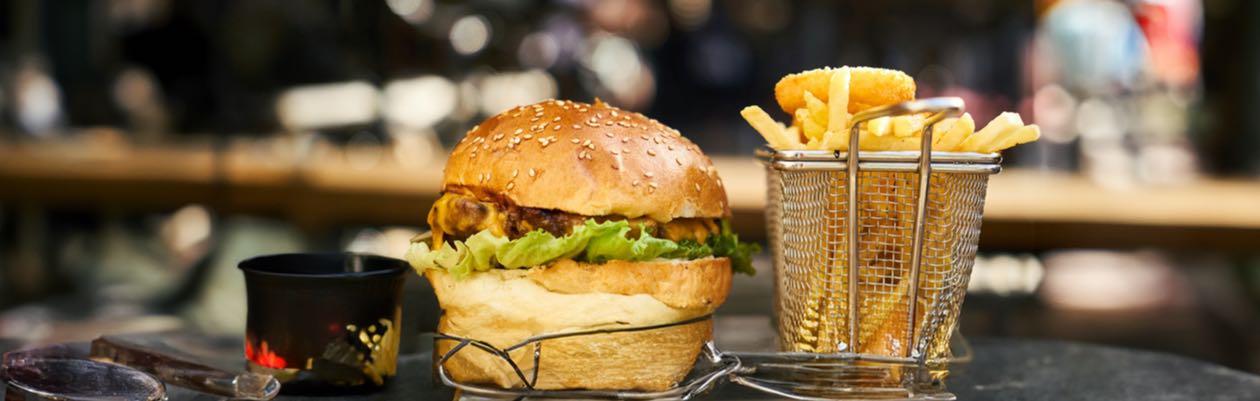 Aussie's Best Footy Feeds: From Game Day Burgers to Vegan Scores